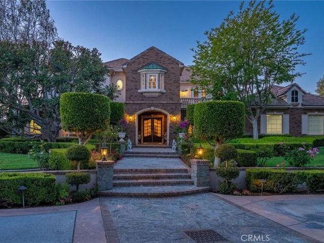 6952 Royal Hunt Ridge Dr, Riverside, CA 92506