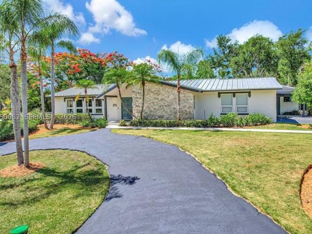 6952 SW 149th Ter, Palmetto Bay, FL 33158