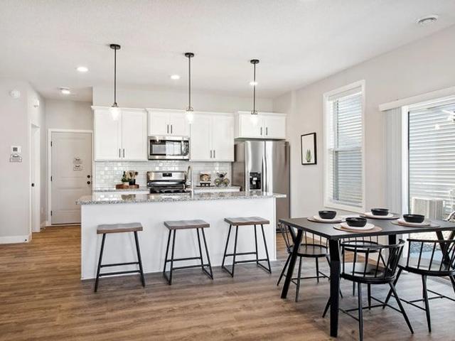 6953 Allen Way, Inver Grove Heights, MN 55077