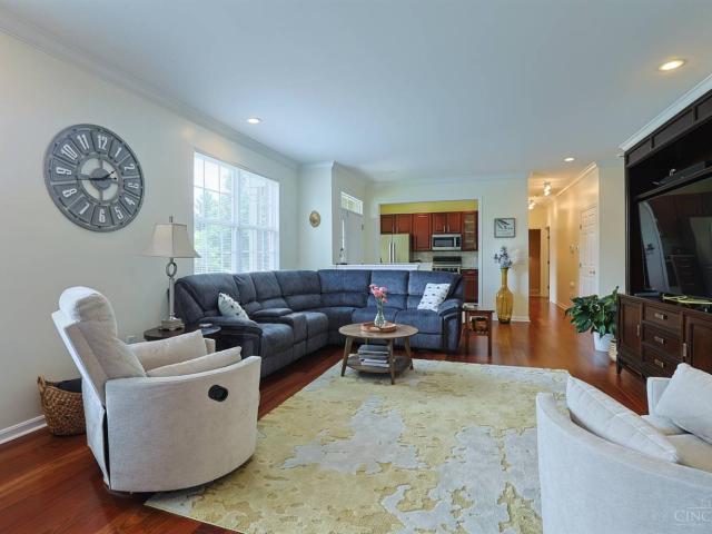 6953 Gentry Lane