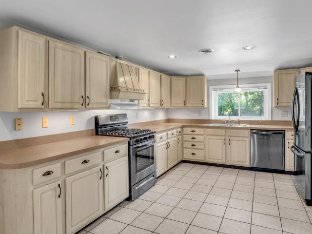 6953 Lincoln Way East Way E