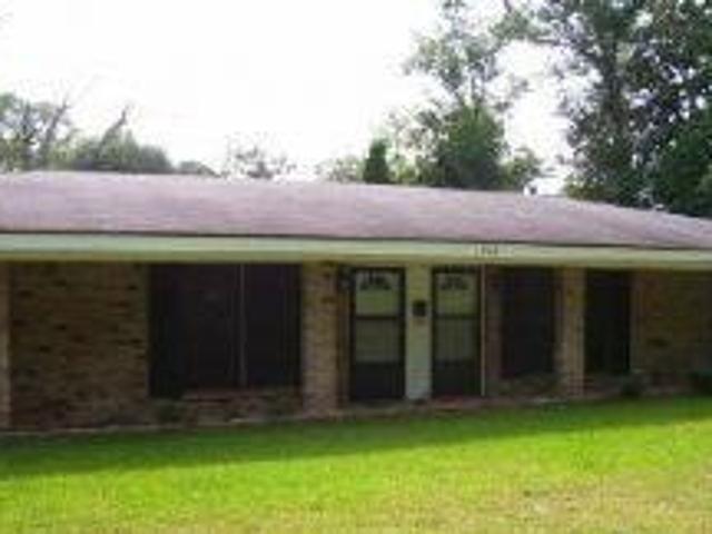 $695 / 2br 1200ft² 463 Magnolia Rd B Mobile, AL 36606 tdc listing Mid Town