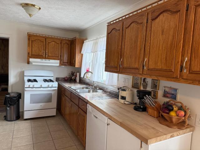 695 e main st