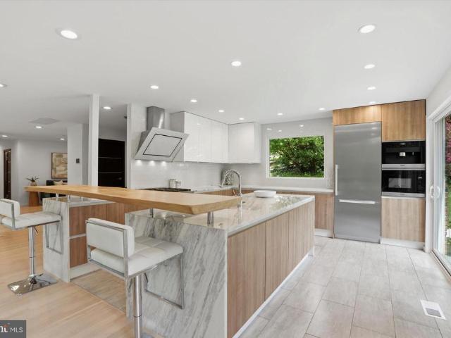 695 Knox Road