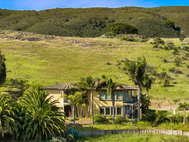 695 Kilarney Ct, San Luis Obispo, CA 93405 | MLS #SC26080 | Compass