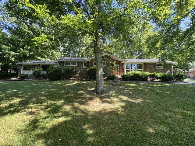 695 Overlook Dr, Mount Juliet, TN 37122