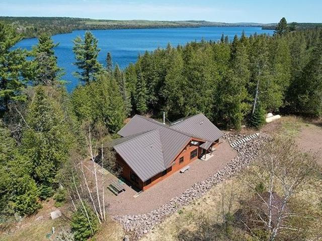 695 Loon Echo Ln, Grand Marais, MN 55604