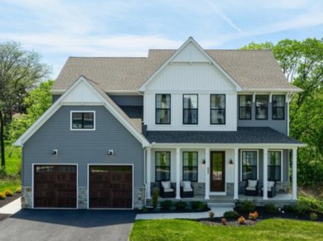 695 Lawrence Blvd, Lancaster, PA 17601