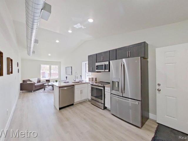 695 livernois street # 2