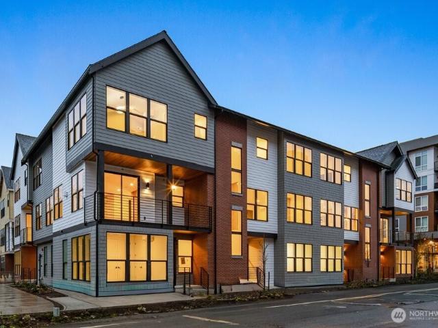 695 NW Locust St, Unit, Issaquah, WA 98027 | MLS #2495 | Compass