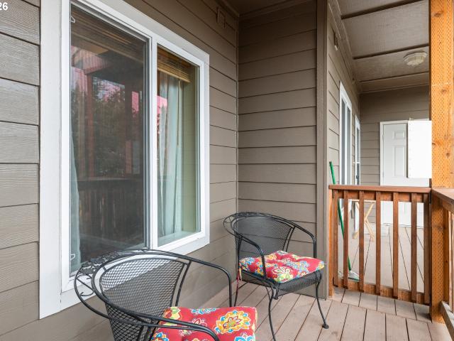 695 SE 197TH AVE