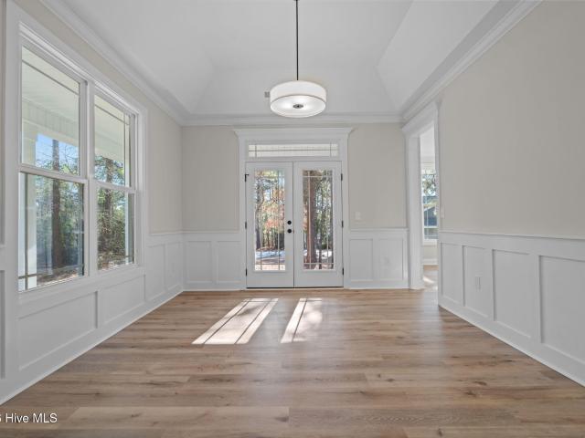 695 Sunset Drive