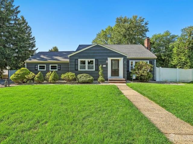 695 Wadsworth Ave, South Plainfield, NJ 07080