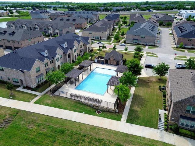 695 Vista Del Lago Drive