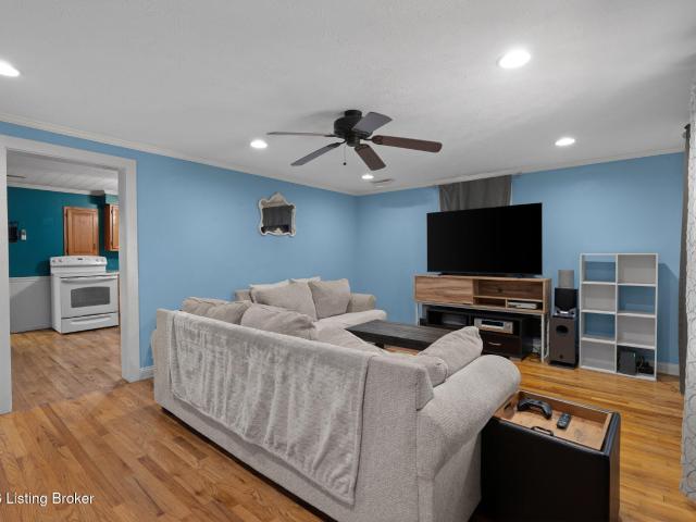 6966 Old Greenhill Rd