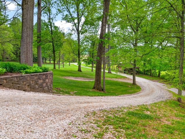 6966 E State Road 252