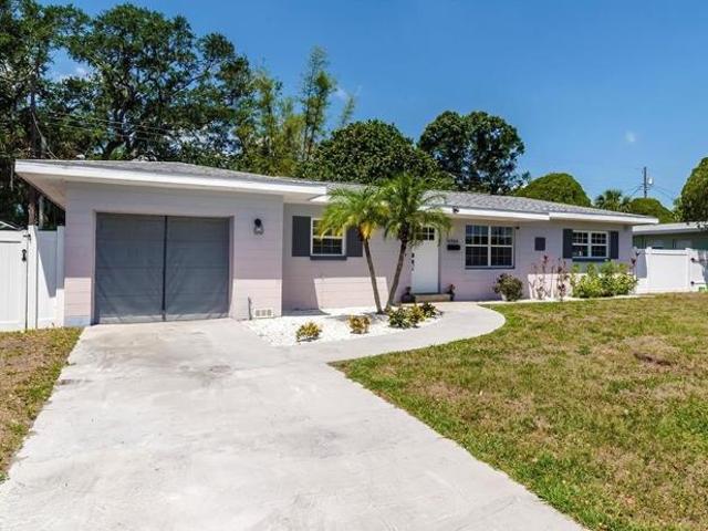 6966 17th Way N, Saint Petersburg, FL 33702