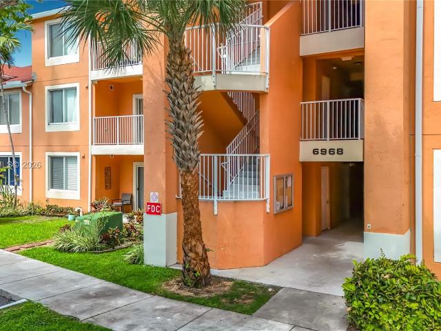 6968 SW 39th St, Unit F205, Davie, FL 33314 | MLS #A12011 | Compass