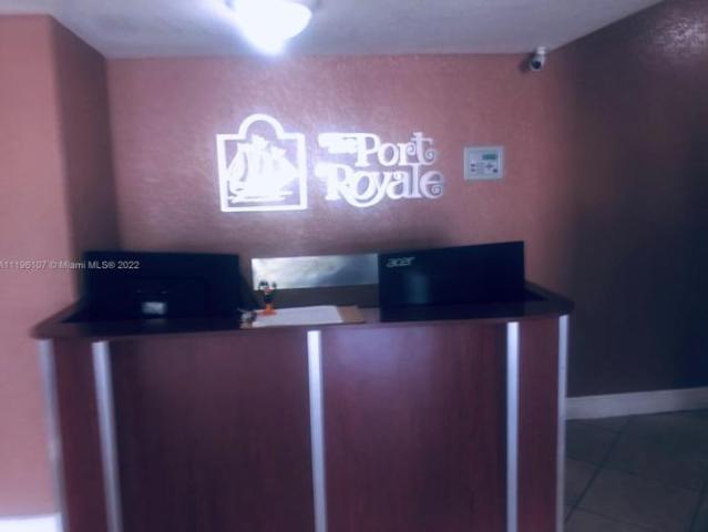 6969 Collins Ave #814 Miami Beach, FL 33141