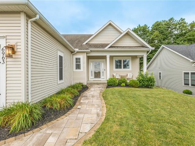 6963 Silverton
