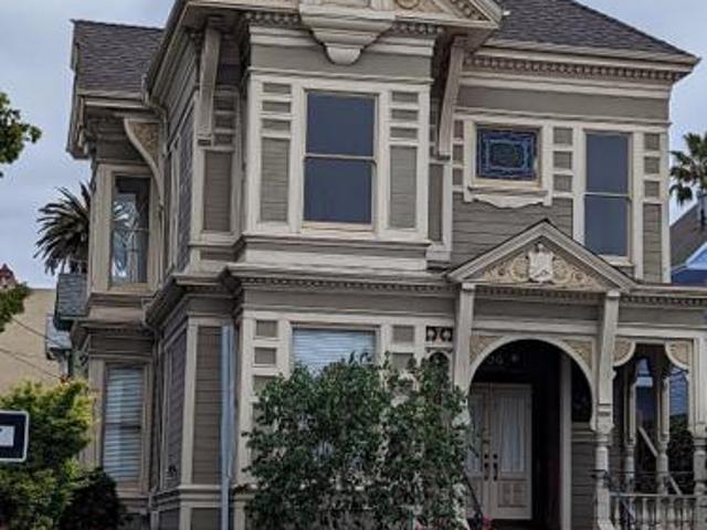 696 10th St, Oakland, CA 94607