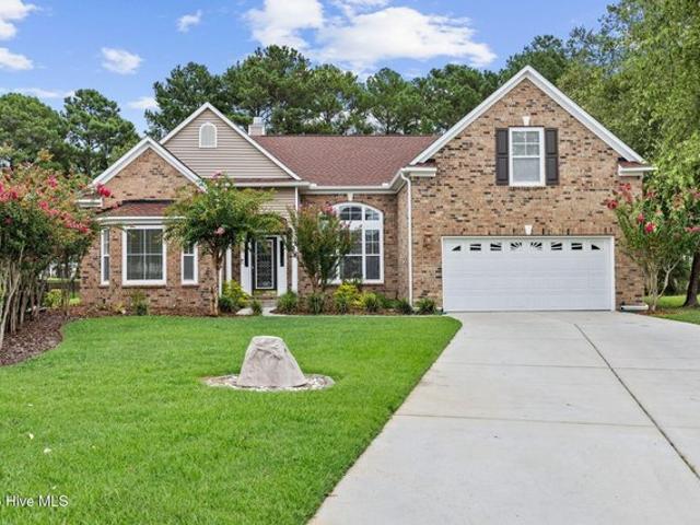 696 Donmovin Ct NW, Calabash, NC 28467