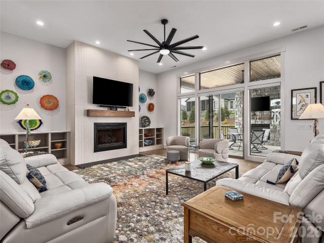 696 Daniel Circle Drive