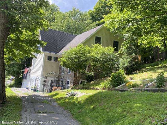696 Sawkill Road