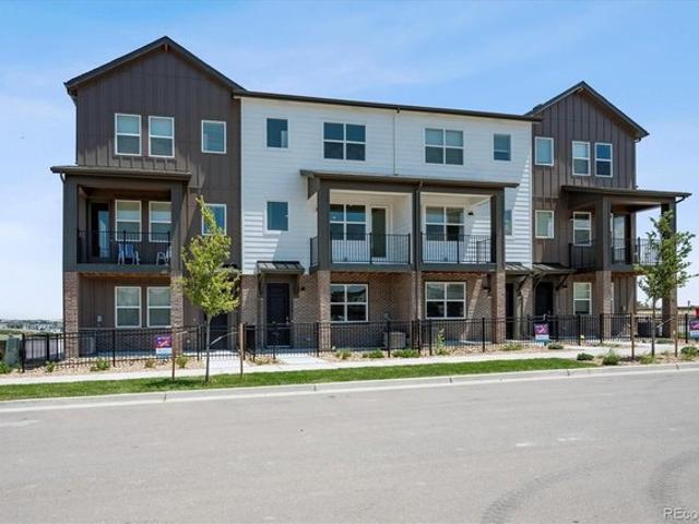 6974 Merseyside Ln, Castle Pines, CO 80108