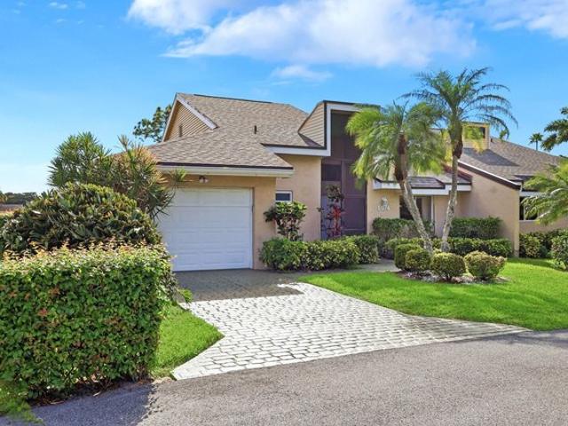 6974 Fountains Cir, Lake Worth, FL 33467