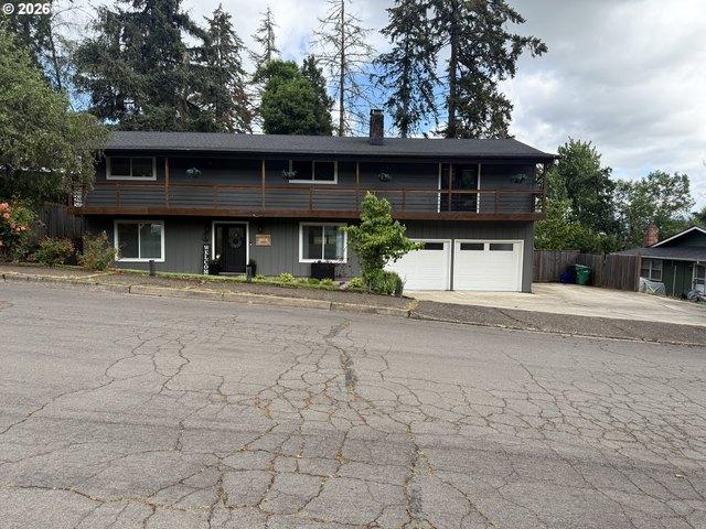 6974 Glacier Dr, Springfield, OR 97478