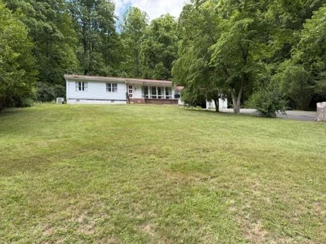 6975 Slate Creek Rd, Grundy, VA 24614