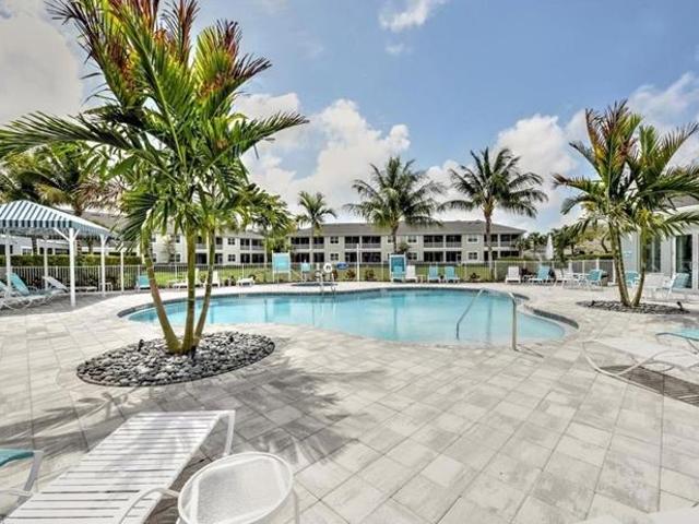 6977 Avalon Cir #1303, Naples, FL 34112