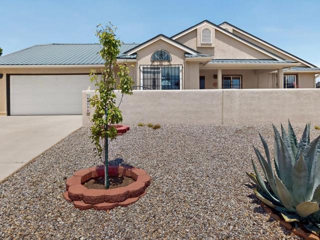 6977 Albany Hills Drive NE