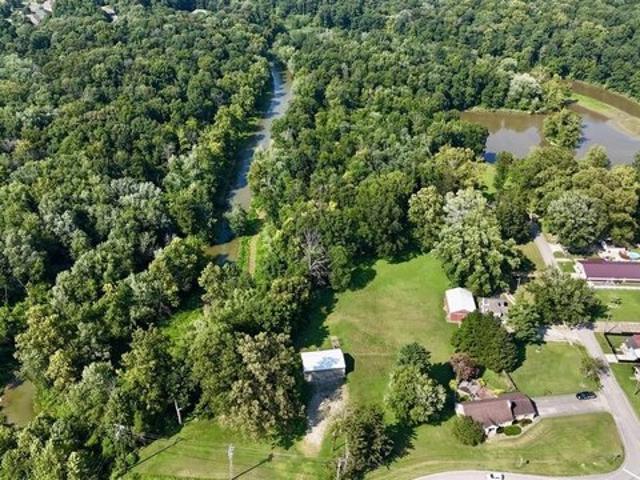 6977 Boyer Rd, Newburgh, IN 47630