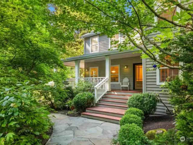 6977 ISLAND CENTER RD NE, BAINBRIDGE ISLAND, WA 98110 Single F.