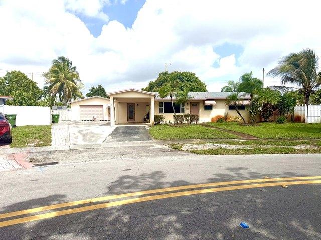 6971 SW 1st Ct, Pembroke Pines, FL 33023