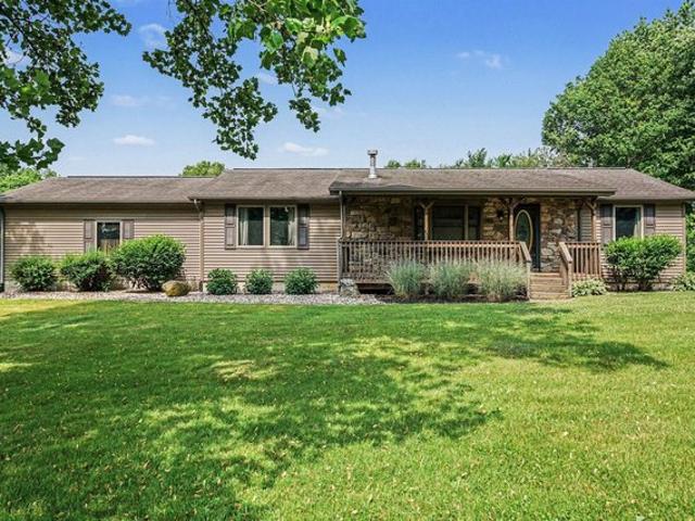69728 Calvin Center Rd, Cassopolis, MI 49031