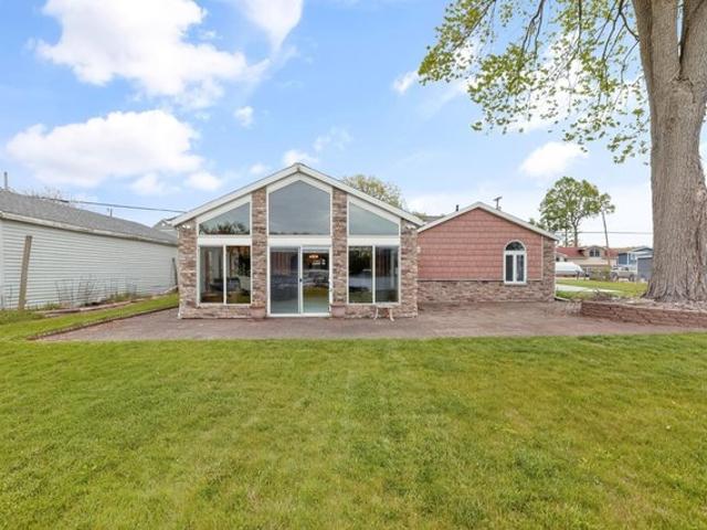 69734 Sunset Blvd, Union, MI 49130