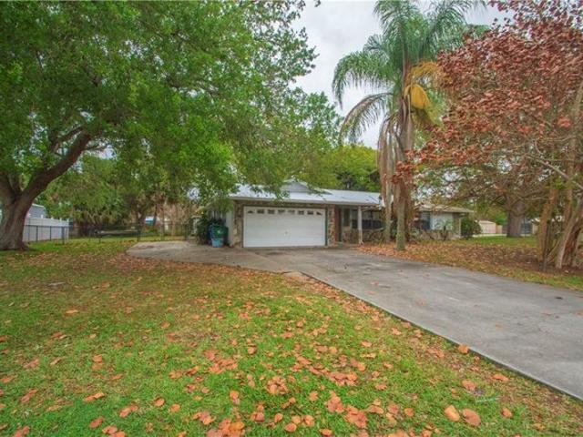 697 Barber St, Sebastian, FL 32958