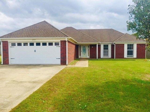 697 Bloomington Dr, Brighton, TN 38011