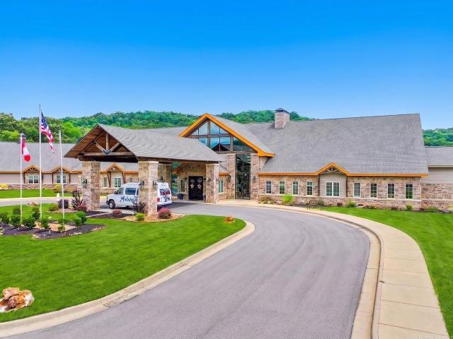 697 Bradley Cove