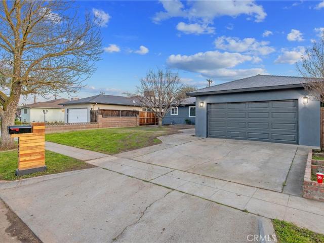 697 E Scott Ave, Fresno, CA 93710 | Compass