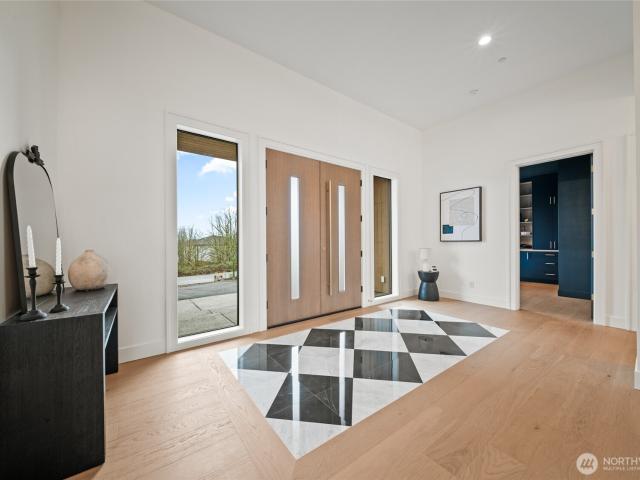 697 Sommerset Road