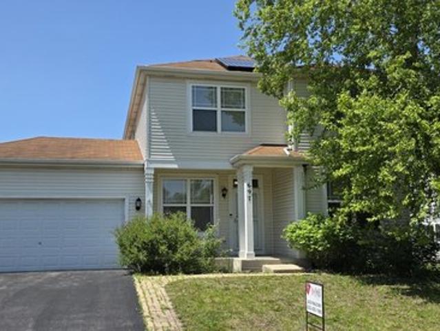 697 Periwinkle Ln, Aurora, IL 60504