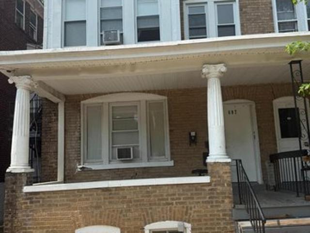 697 Rutherford Ave, Trenton, NJ 08618