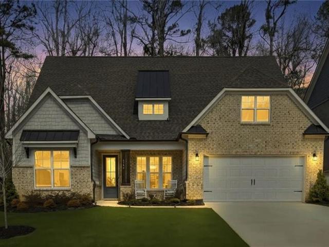 6984 Manchester Dr, Flowery Branch, GA 30542