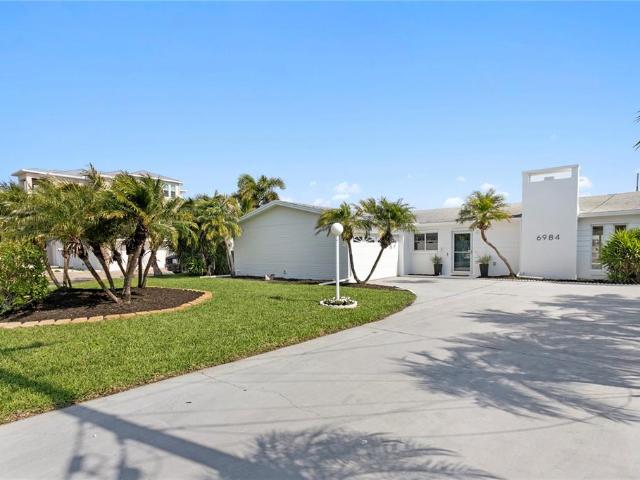 6984 Shore Dr S, St. Petersburg, FL 33707 | MLS #TB8492