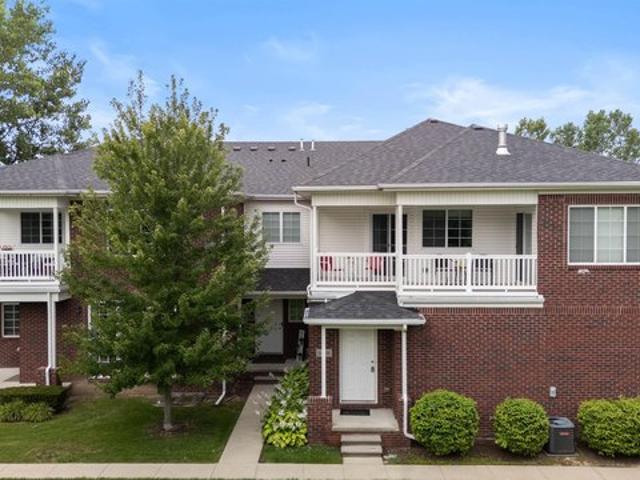 6986 Boulder Pointe Ct Unit 91, Washington, MI 48094
