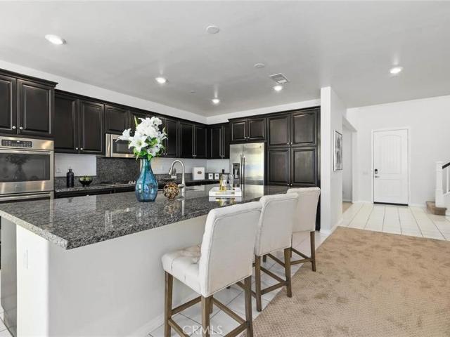 6989 La Rochelle Way